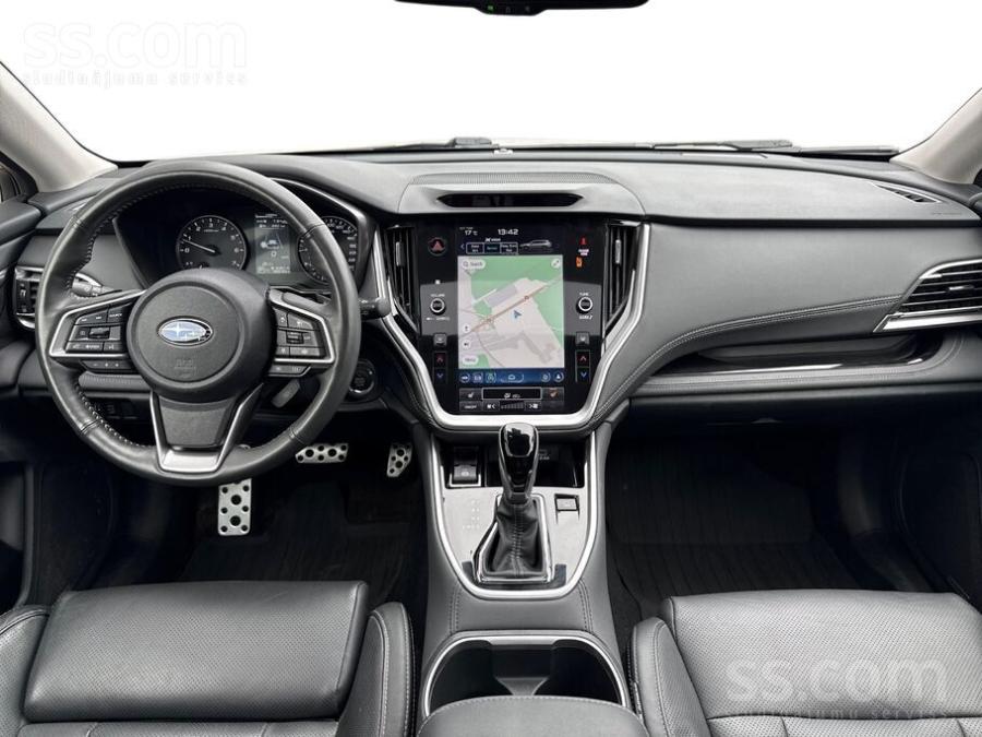 White Subaru Outback 2023 in Riga, with an engine capacity of 2.50 L and mileage of 69 thousand km for 28500 €, photo 9 on AUTOMOTO.COM.LV