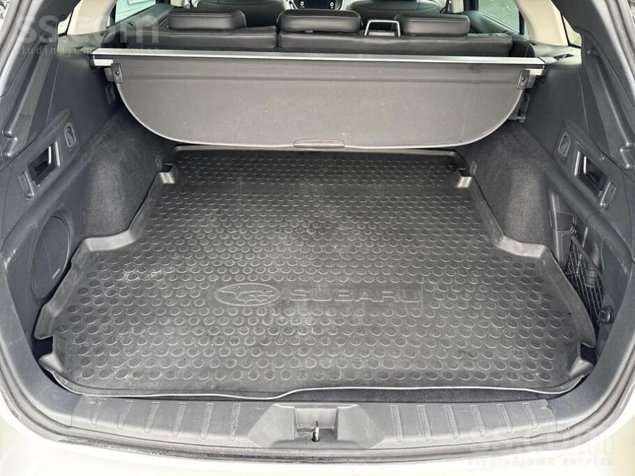 White Subaru Outback 2023 in Riga, with an engine capacity of 2.50 L and mileage of 69 thousand km for 28500 €, photo 11 on AUTOMOTO.COM.LV
