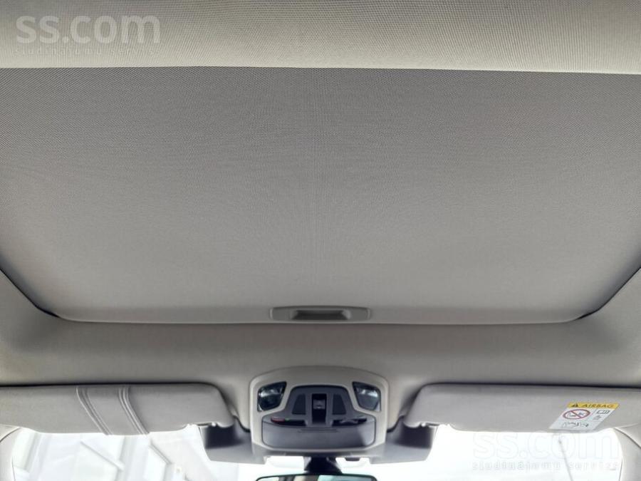 White Subaru Outback 2023 in Riga, with an engine capacity of 2.50 L and mileage of 69 thousand km for 28500 €, photo 25 on AUTOMOTO.COM.LV