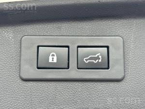 White Subaru Outback 2023 in Riga, with an engine capacity of 2.50 L and mileage of 69 thousand km for 28500 €, photo 27 on AUTOMOTO.COM.LV