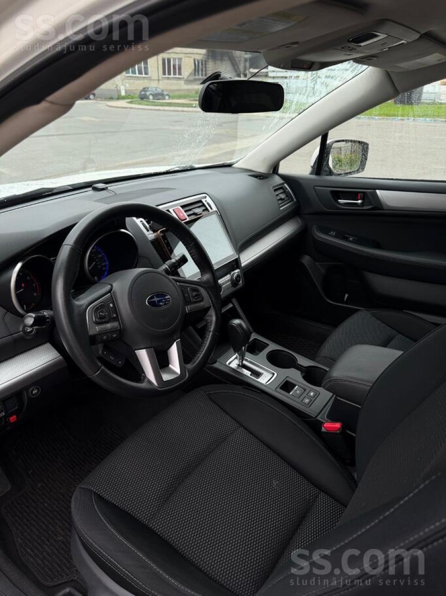 Balts Subaru Outback 2015 Rīga, ar dzinēja tilpumu 2.50 L un nobraukumu 170 tūkst. km par 10250 €, foto 12 vietnē AUTOMOTO.COM.LV