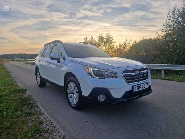 White Subaru Outback 2018 in Klaipeda, with an engine capacity of 2.50 L and mileage of 112 thousand km for 14100 €, photo 8 on AUTOMOTO.COM.LV