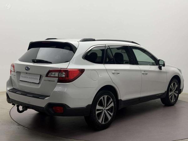 Balts Subaru Outback 2019 Panevēža, ar dzinēja tilpumu 2.50 L un nobraukumu 195 tūkst. km par 15990 €, foto 5 vietnē AUTOMOTO.COM.LV