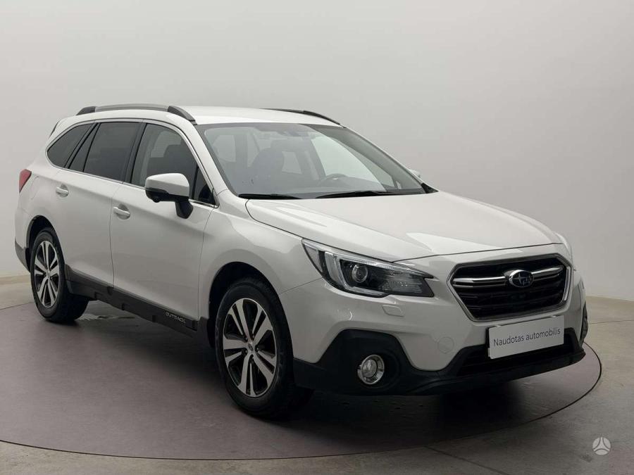 White Subaru Outback 2019 in Panevezys, with an engine capacity of 2.50 L and mileage of 195 thousand km for 15990 €, photo 4 on AUTOMOTO.COM.LV
