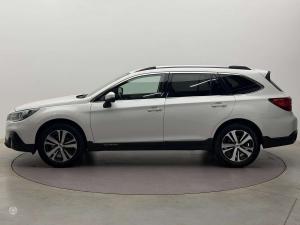 White Subaru Outback 2019 in Panevezys, with an engine capacity of 2.50 L and mileage of 195 thousand km for 15990 €, photo 5 on AUTOMOTO.COM.LV