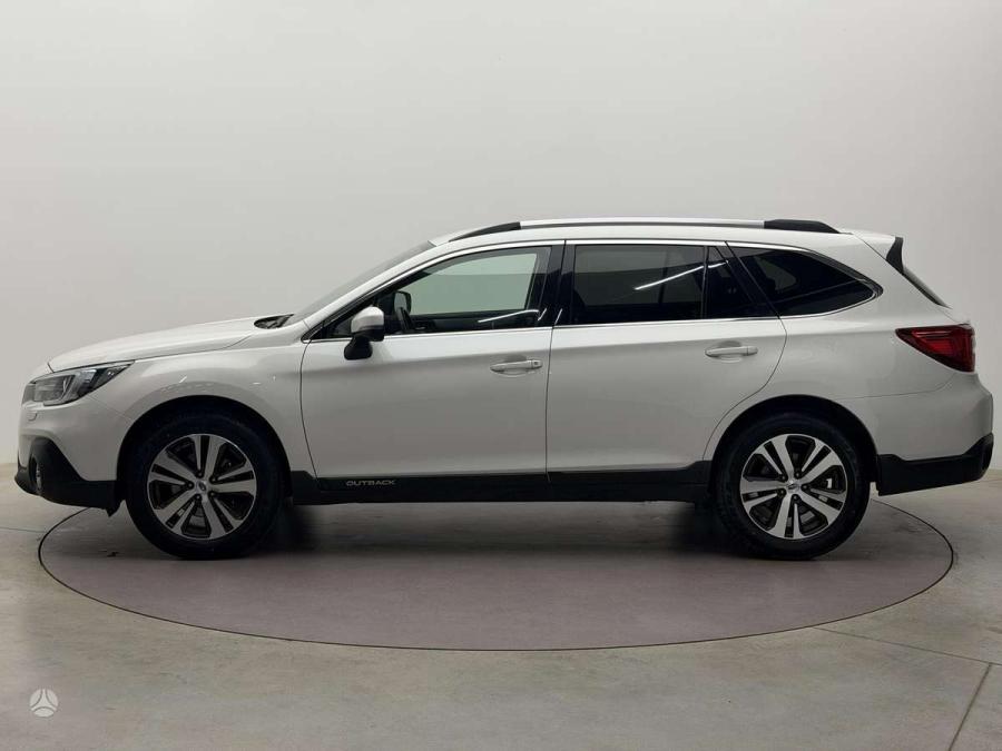 White Subaru Outback 2019 in Panevezys, with an engine capacity of 2.50 L and mileage of 195 thousand km for 15990 €, photo 5 on AUTOMOTO.COM.LV