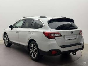 White Subaru Outback 2019 in Panevezys, with an engine capacity of 2.50 L and mileage of 195 thousand km for 15990 €, photo 8 on AUTOMOTO.COM.LV