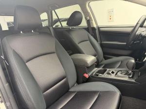 White Subaru Outback 2019 in Panevezys, with an engine capacity of 2.50 L and mileage of 195 thousand km for 15990 €, photo 17 on AUTOMOTO.COM.LV