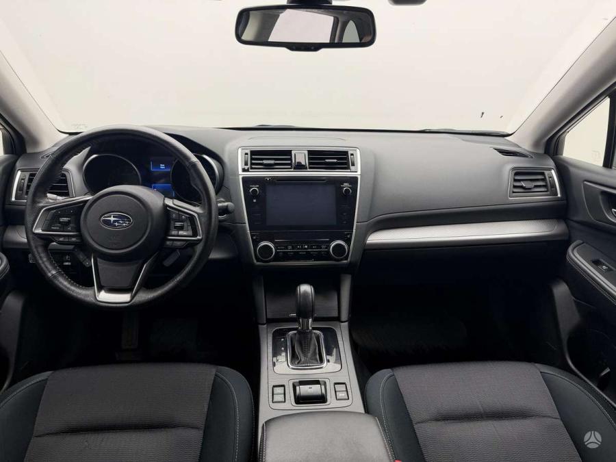 White Subaru Outback 2019 in Panevezys, with an engine capacity of 2.50 L and mileage of 195 thousand km for 15990 €, photo 19 on AUTOMOTO.COM.LV