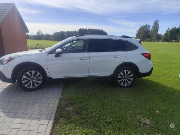 Subaru Outback 2019 in Alytus on AUTOMOTO.COM.LV White Subaru Outback 2019 in Alytus, with an engine capacity of 3.60 L and mileage of 190 thousand km for 16300 €, photo 5 on AUTOMOTO.COM.LV