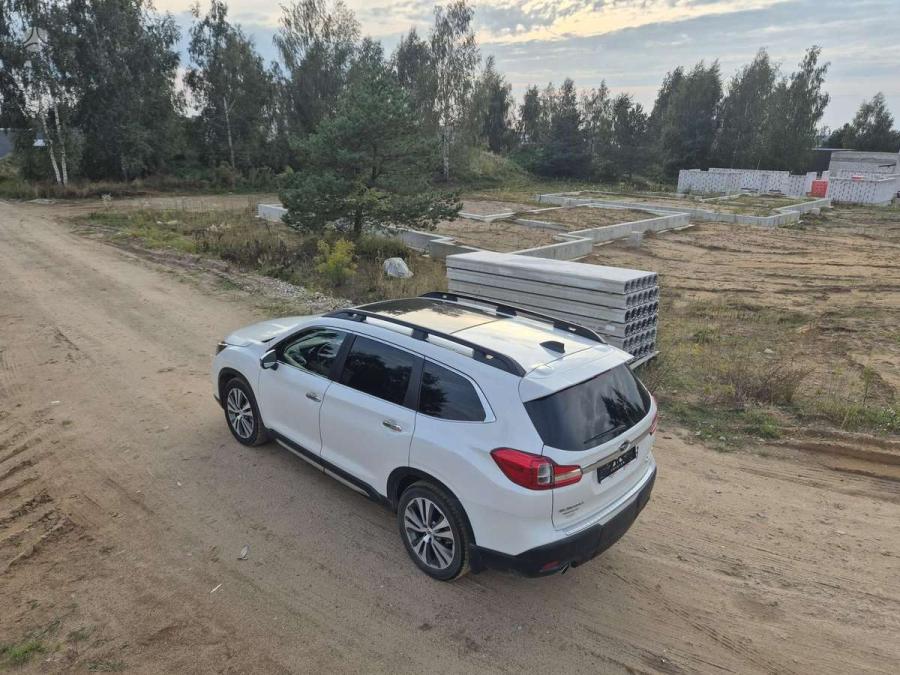 White Subaru Outback 2019 in Vilnius, with an engine capacity of 2.40 L and mileage of 189 thousand km for 16500 €, photo 5 on AUTOMOTO.COM.LV