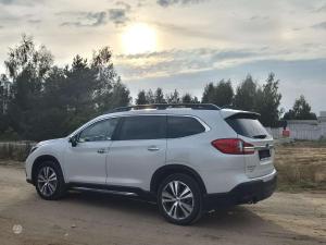White Subaru Outback 2019 in Vilnius, with an engine capacity of 2.40 L and mileage of 189 thousand km for 16500 €, photo 9 on AUTOMOTO.COM.LV
