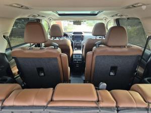 White Subaru Outback 2019 in Vilnius, with an engine capacity of 2.40 L and mileage of 189 thousand km for 16500 €, photo 12 on AUTOMOTO.COM.LV