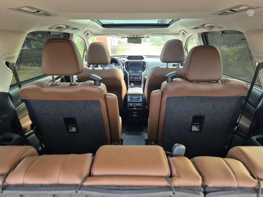 White Subaru Outback 2019 in Vilnius, with an engine capacity of 2.40 L and mileage of 189 thousand km for 16500 €, photo 12 on AUTOMOTO.COM.LV