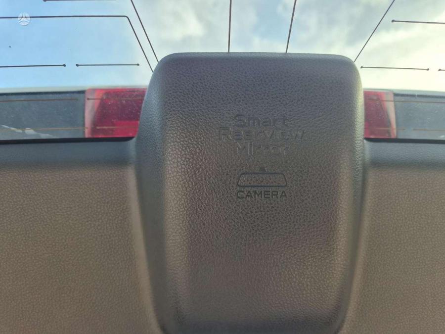 White Subaru Outback 2019 in Vilnius, with an engine capacity of 2.40 L and mileage of 189 thousand km for 16500 €, photo 14 on AUTOMOTO.COM.LV