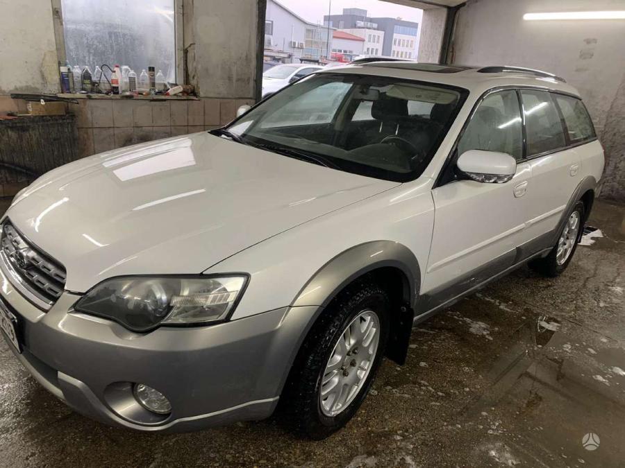White Subaru Outback 2004 in Marijampole, with an engine capacity of 2.46 L and mileage of 265 thousand km for 2800 €, photo 15 on AUTOMOTO.COM.LV