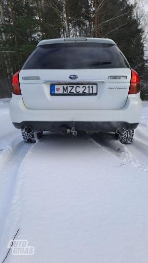 White Subaru Outback 2004 in Vilnius, with an engine capacity of 3.00 L and mileage of 366 thousand km for 2900 €, photo 14 on AUTOMOTO.COM.LV
