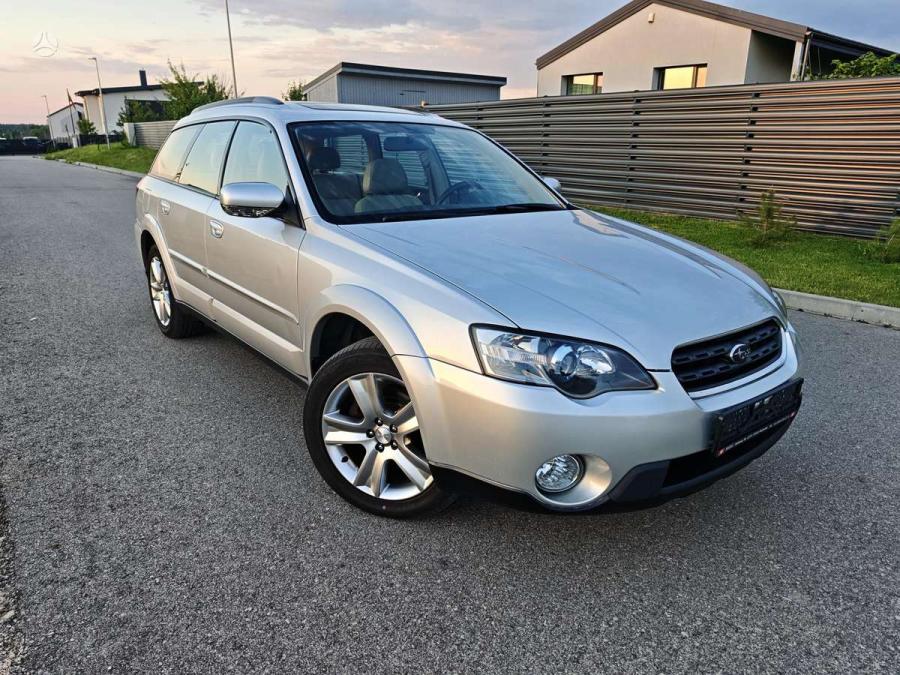 White Subaru Outback 2006 in Vilnius, with an engine capacity of 3.00 L and mileage of 217 thousand km for 4650 €, photo 15 on AUTOMOTO.COM.LV