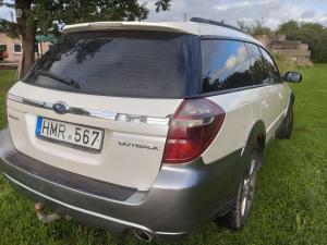 White Subaru Outback 2007 in Skuodas, with an engine capacity of 2.50 L and mileage of 410 thousand km for 2400 €, photo 11 on AUTOMOTO.COM.LV