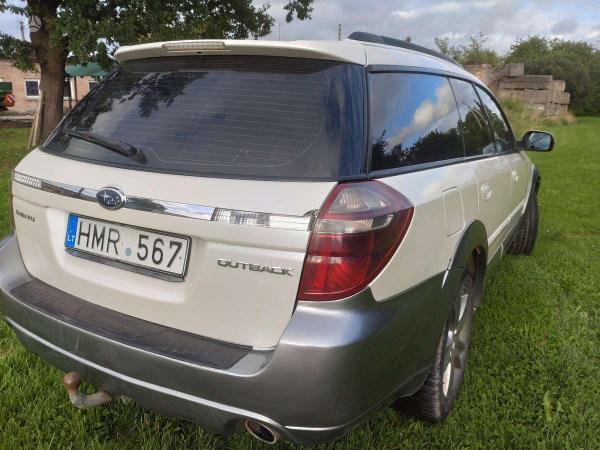 Balts Subaru Outback 2007 Skuodas, ar dzinēja tilpumu 2.50 L un nobraukumu 410 tūkst. km par 2400 €, foto 10 vietnē AUTOMOTO.COM.LV