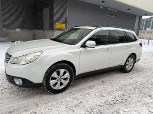 White Subaru Outback 2010 in Vilnius, with an engine capacity of 2.50 L and mileage of 322 thousand km for 4600 €, photo 10 on AUTOMOTO.COM.LV