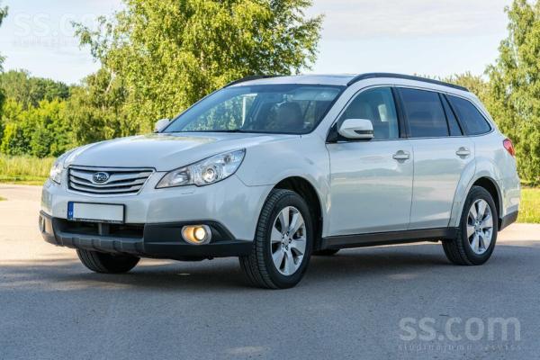 Balts Subaru Outback 2010 Rīga, ar dzinēja tilpumu 2.50 L un nobraukumu 259 tūkst. km par 5250 €, foto 2 vietnē AUTOMOTO.COM.LV
