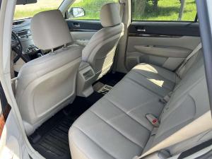 Balts Subaru Outback 2010 Kauņa, ar dzinēja tilpumu 2.46 L un nobraukumu 322 tūkst. km par 4300 €, foto 9 vietnē AUTOMOTO.COM.LV