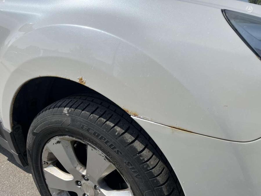 Balts Subaru Outback 2010 Kauņa, ar dzinēja tilpumu 2.46 L un nobraukumu 322 tūkst. km par 4300 €, foto 10 vietnē AUTOMOTO.COM.LV
