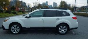 White Subaru Outback 2010 in Vilnius, with an engine capacity of 2.46 L and mileage of 213 thousand km for 4500 €, photo 7 on AUTOMOTO.COM.LV
