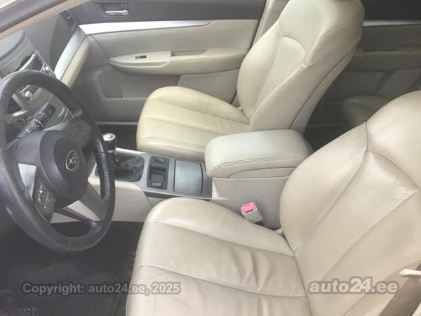 Balts Subaru Outback 2011 Tartu, ar dzinēja tilpumu 2.00 L un nobraukumu 0 tūkst. km par 2800 €, foto 11 vietnē AUTOMOTO.COM.LV
