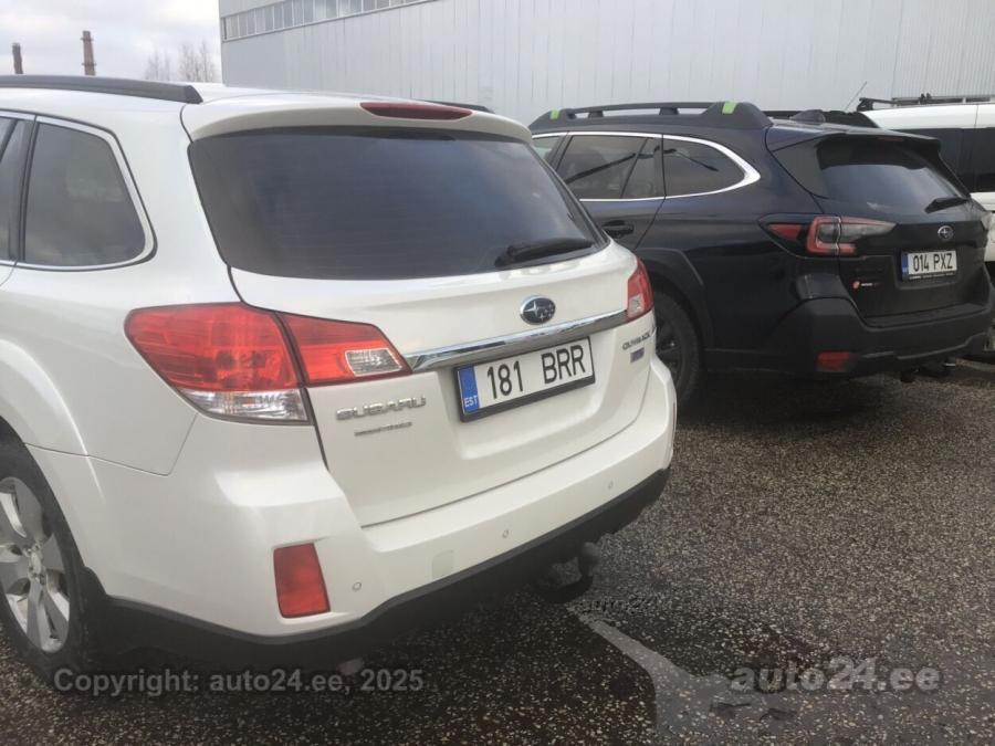 Balts Subaru Outback 2011 Tartu, ar dzinēja tilpumu 2.00 L un nobraukumu 0 tūkst. km par 2800 €, foto 22 vietnē AUTOMOTO.COM.LV