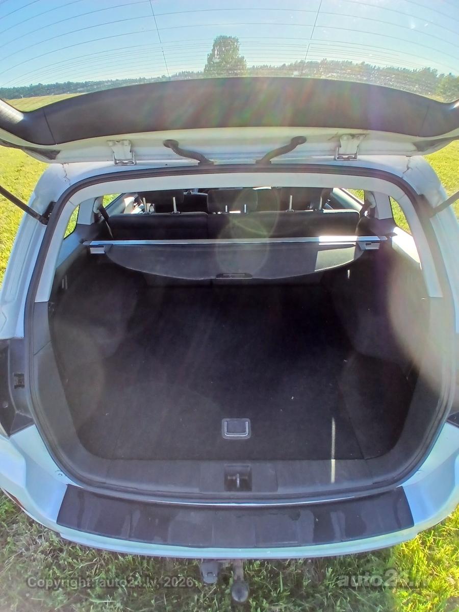 Balts Subaru Outback 2011 Kuresāre, ar dzinēja tilpumu 2.00 L un nobraukumu 239 tūkst. km par 3350 €, foto 7 vietnē AUTOMOTO.COM.LV