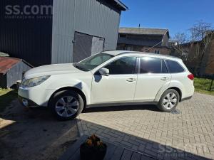 Balts Subaru Outback 2011 Valmiera, ar dzinēja tilpumu 2.50 L un nobraukumu 410 tūkst. km par 3000 €, foto  vietnē AUTOMOTO.COM.LV