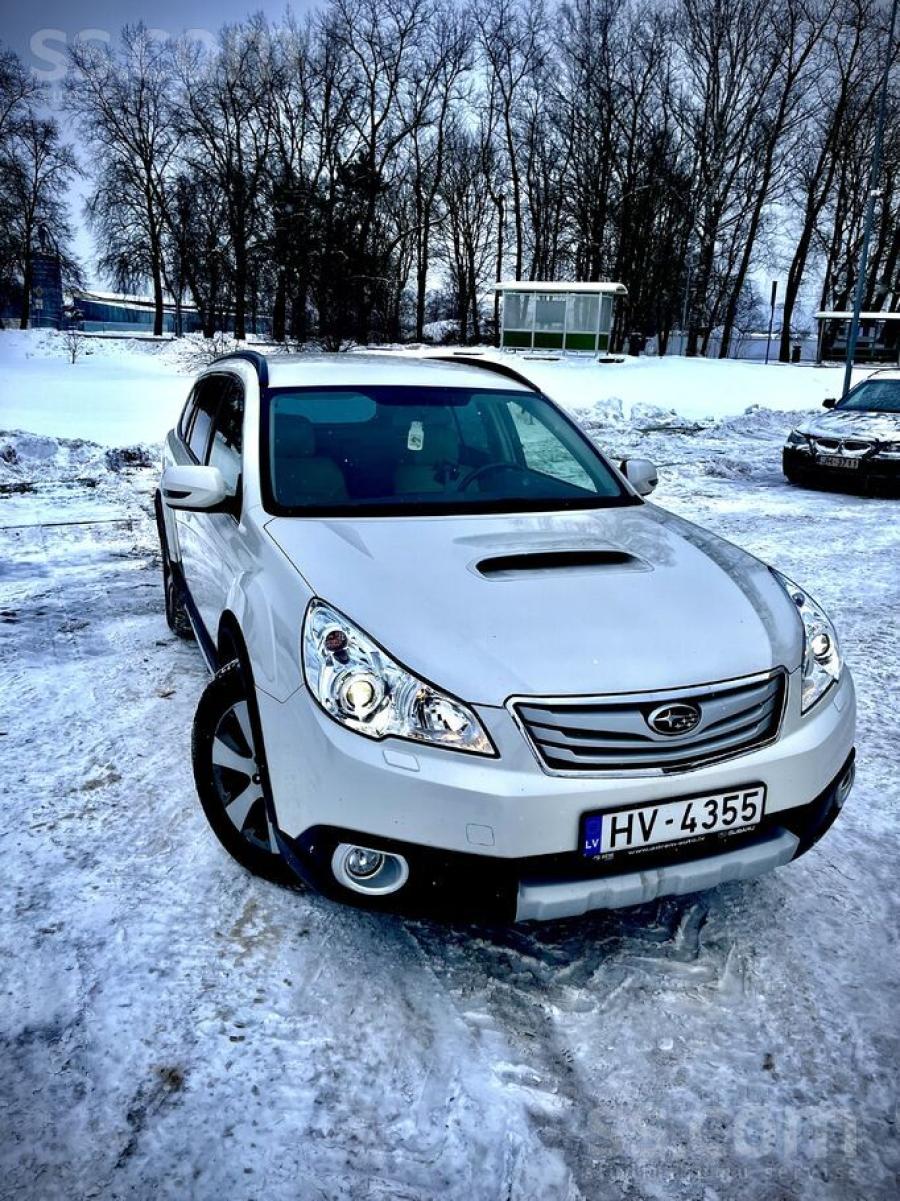 Balts Subaru Outback 2012 Rīga, ar dzinēja tilpumu 2.00 L un nobraukumu 248 tūkst. km par 3850 €, foto 2 vietnē AUTOMOTO.COM.LV