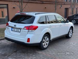 Balts Subaru Outback 2012 Tallina, ar dzinēja tilpumu 2.50 L un nobraukumu 254 tūkst. km par 3999 €, foto 5 vietnē AUTOMOTO.COM.LV