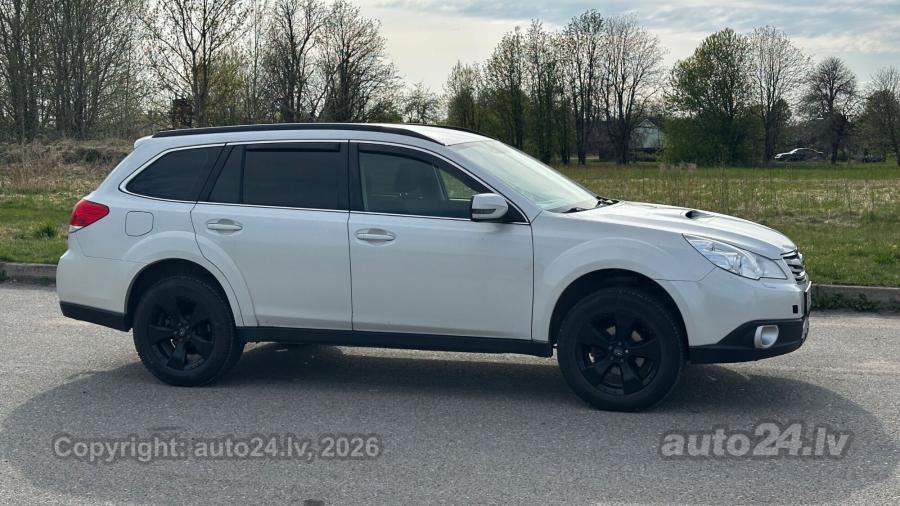 Balts Subaru Outback 2012 Viljandi, ar dzinēja tilpumu 2.00 L un nobraukumu 388 tūkst. km par 2490 €, foto 11 vietnē AUTOMOTO.COM.LV