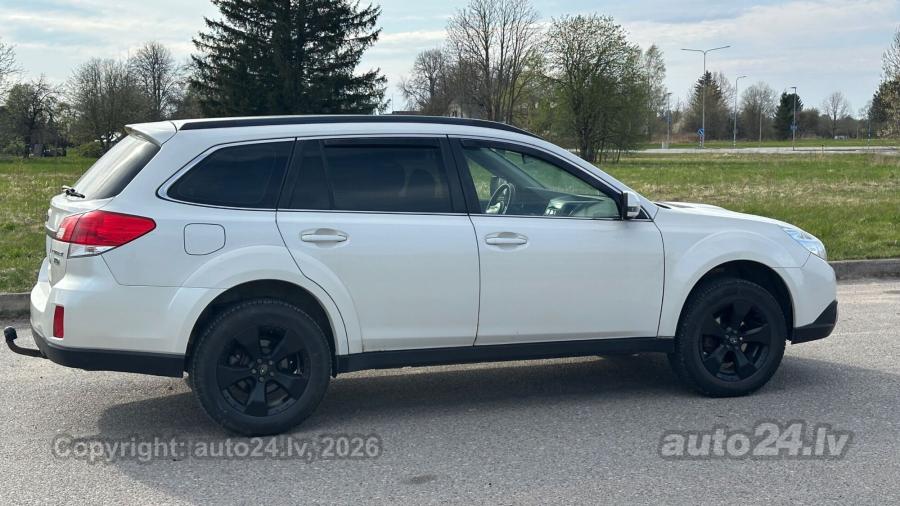 Balts Subaru Outback 2012 Viljandi, ar dzinēja tilpumu 2.00 L un nobraukumu 388 tūkst. km par 2490 €, foto 12 vietnē AUTOMOTO.COM.LV