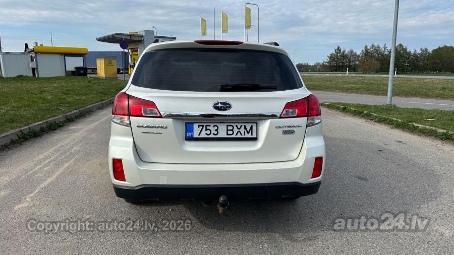Balts Subaru Outback 2012 Viljandi, ar dzinēja tilpumu 2.00 L un nobraukumu 388 tūkst. km par 2490 €, foto 15 vietnē AUTOMOTO.COM.LV