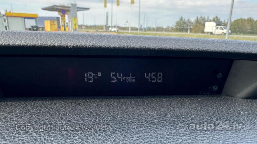 Balts Subaru Outback 2012 Viljandi, ar dzinēja tilpumu 2.00 L un nobraukumu 388 tūkst. km par 2490 €, foto 19 vietnē AUTOMOTO.COM.LV