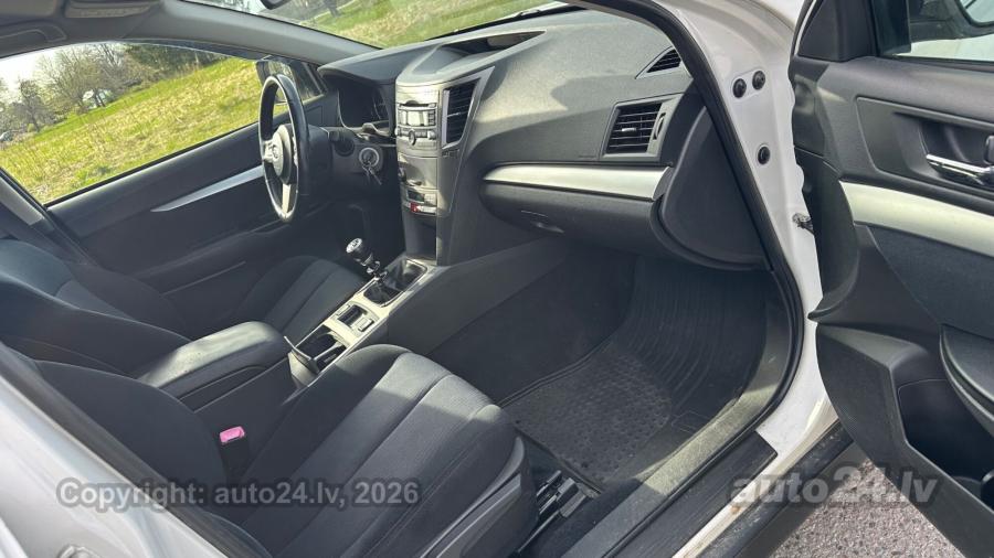 Balts Subaru Outback 2012 Viljandi, ar dzinēja tilpumu 2.00 L un nobraukumu 388 tūkst. km par 2490 €, foto 22 vietnē AUTOMOTO.COM.LV