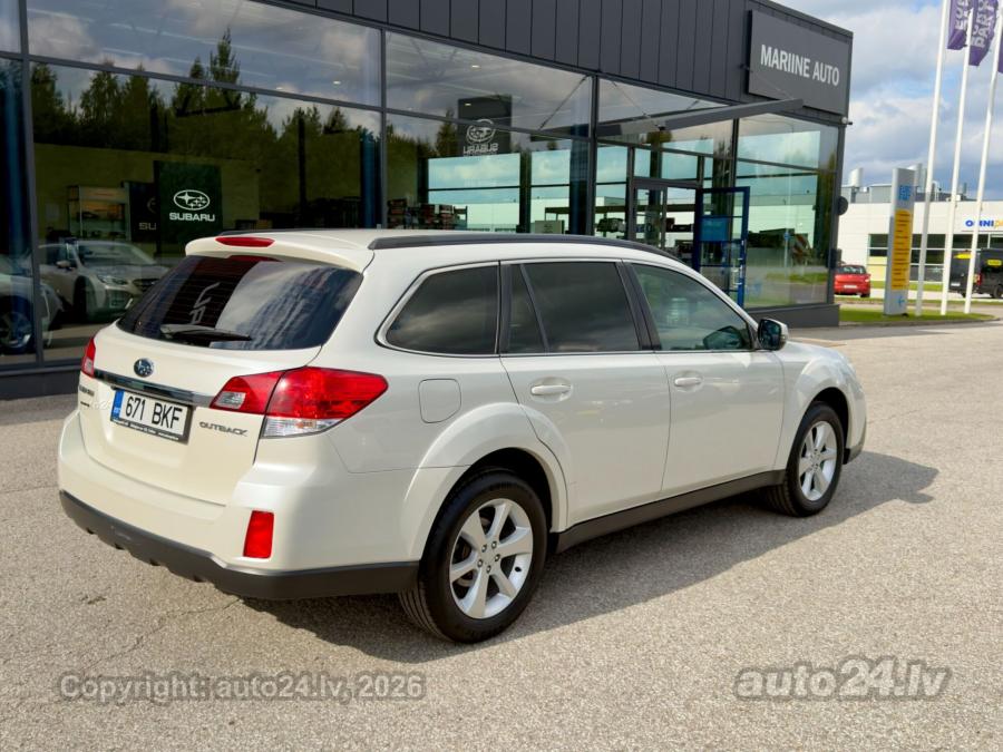 Balts Subaru Outback 2013 Tartu, ar dzinēja tilpumu 2.50 L un nobraukumu 266 tūkst. km par 6500 €, foto 3 vietnē AUTOMOTO.COM.LV