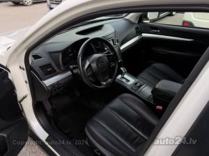 Balts Subaru Outback 2013 Tartu, ar dzinēja tilpumu 2.50 L un nobraukumu 266 tūkst. km par 6500 €, foto 7 vietnē AUTOMOTO.COM.LV