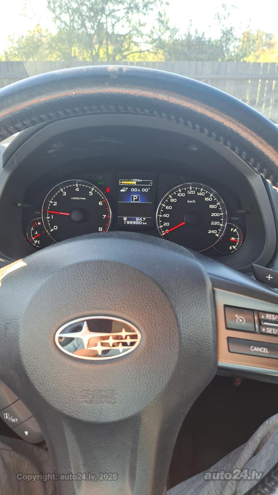 White Subaru Outback 2013 in Saku, with an engine capacity of 2.50 L and mileage of 199 thousand km for 6300 €, photo 5 on AUTOMOTO.COM.LV