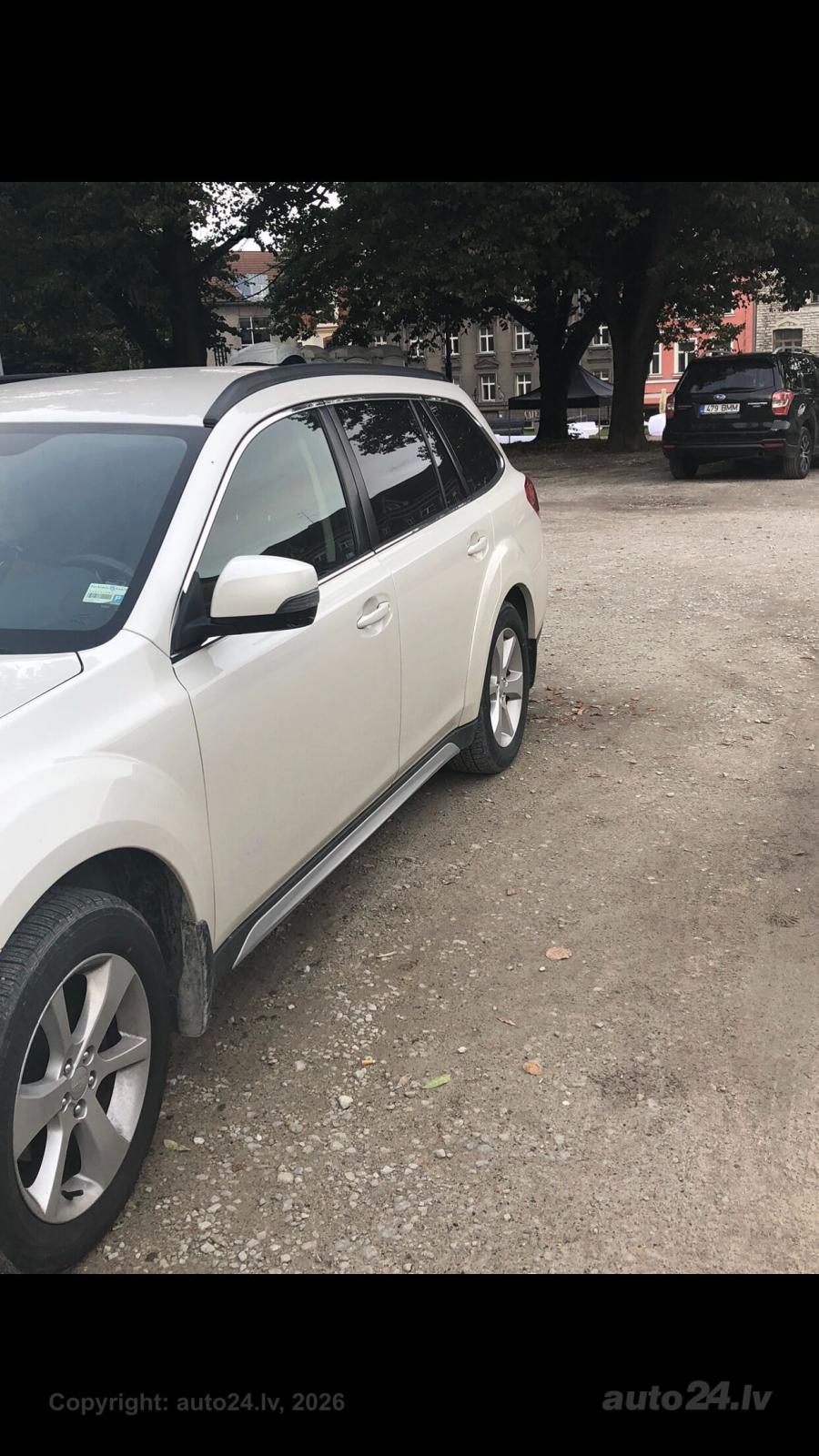 Balts Subaru Outback 2013 Tallina, ar dzinēja tilpumu 2.50 L un nobraukumu 159 tūkst. km par 6500 €, foto 1 vietnē AUTOMOTO.COM.LV