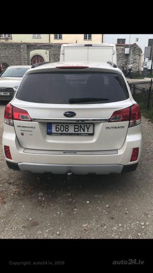 Balts Subaru Outback 2013 Tallina, ar dzinēja tilpumu 2.50 L un nobraukumu 159 tūkst. km par 6500 €, foto 4 vietnē AUTOMOTO.COM.LV
