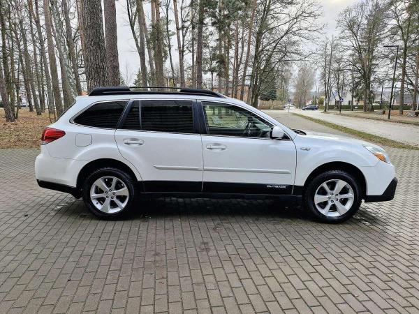 Balts Subaru Outback 2014 Alīta, ar dzinēja tilpumu 2.50 L un nobraukumu 154 tūkst. km par 8750 €, foto 6 vietnē AUTOMOTO.COM.LV