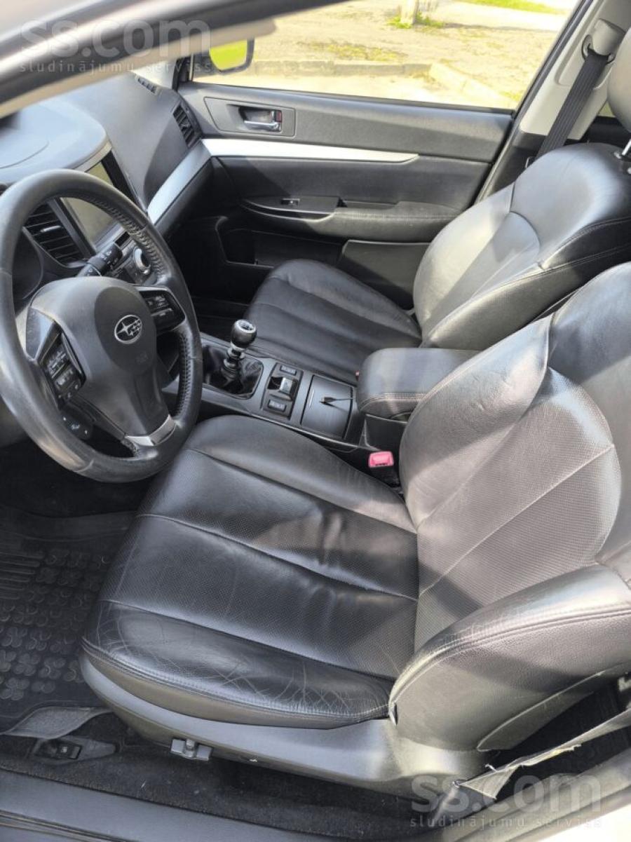 Balts Subaru Outback 2014 Saldus, ar dzinēja tilpumu 2.00 L un nobraukumu 220 tūkst. km par 3500 €, foto 8 vietnē AUTOMOTO.COM.LV