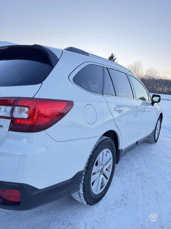 Balts Subaru Outback 2015 Viļņa, ar dzinēja tilpumu 2.00 L un nobraukumu 212 tūkst. km par 7450 €, foto 8 vietnē AUTOMOTO.COM.LV