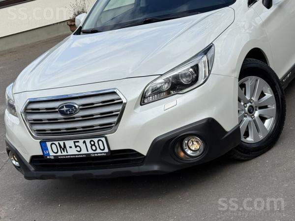 White Subaru Outback 2015 in Jurmala, with an engine capacity of 2.50 L and mileage of 250 thousand km for 8550 €, photo 2 on AUTOMOTO.COM.LV