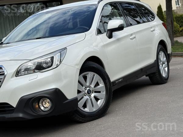 White Subaru Outback 2015 in Jurmala, with an engine capacity of 2.50 L and mileage of 250 thousand km for 8550 €, photo 3 on AUTOMOTO.COM.LV